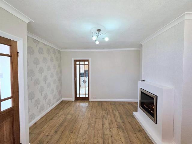 2 bedroom end of terrace house to rent