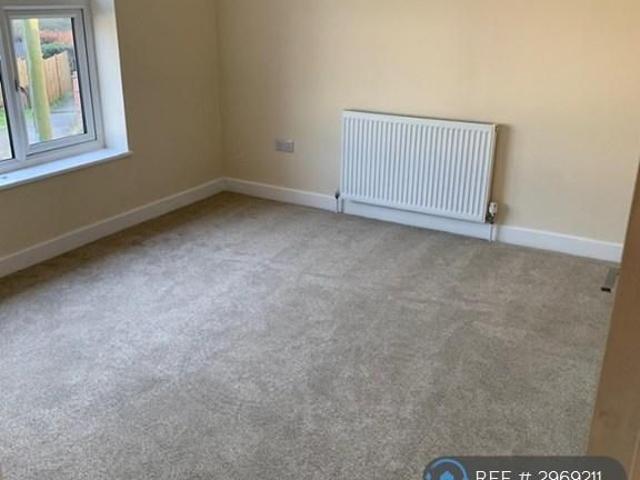 2 bedroom end of terrace house to rent
