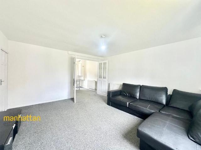 2 bedroom end of terrace house to rent