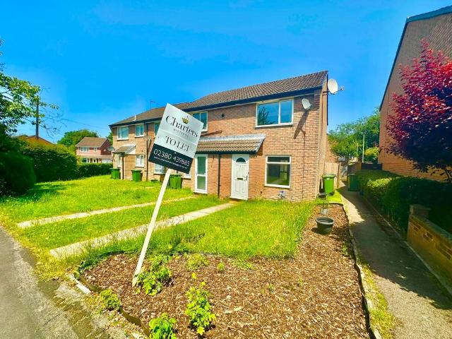 2 bedroom end of terrace house to rent