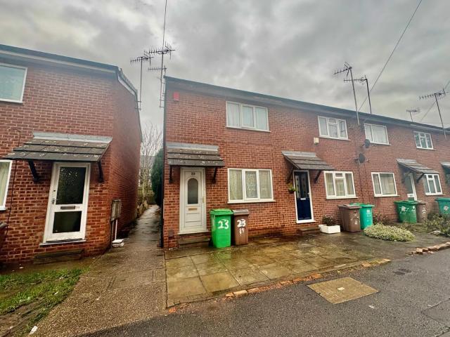 2 bedroom end of terrace house to rent