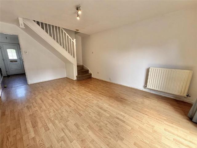2 bedroom end of terrace house to rent