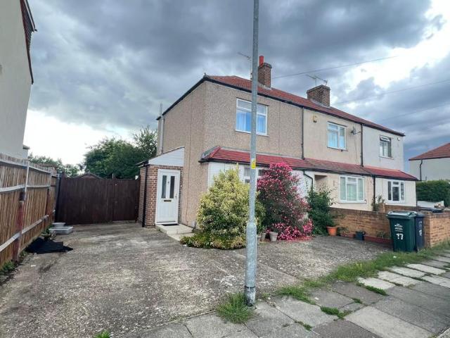 2 bedroom end of terrace house to rent