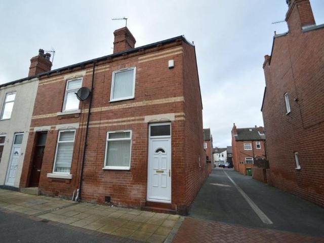 2 bedroom end of terrace house to rent