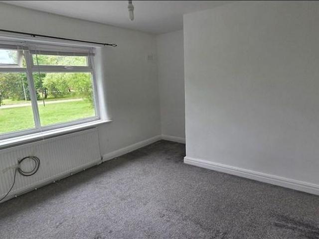 2 bedroom end of terrace house to rent