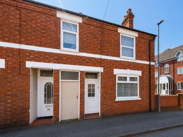 2 bedroom end of terrace house to rent