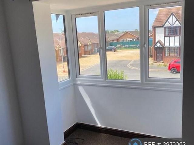 2 bedroom end of terrace house to rent