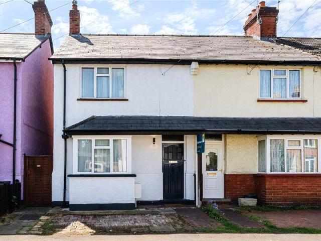 2 bedroom end of terrace house to rent