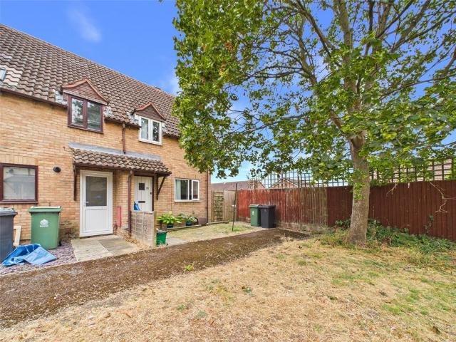 2 bedroom end of terrace house to rent