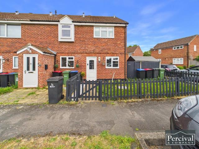 2 bedroom end of terrace house to rent