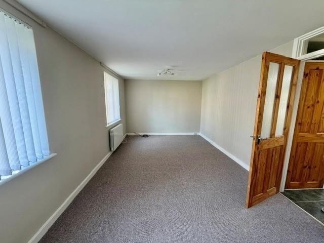 2 bedroom end of terrace house to rent