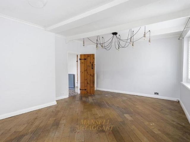 2 bedroom end of terrace house to rent
