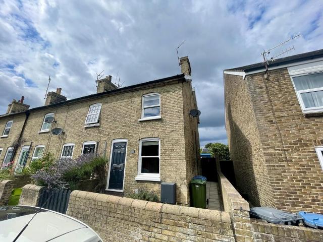 2 bedroom end of terrace house to rent