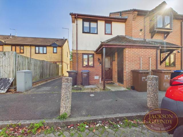 2 bedroom end of terrace house to rent