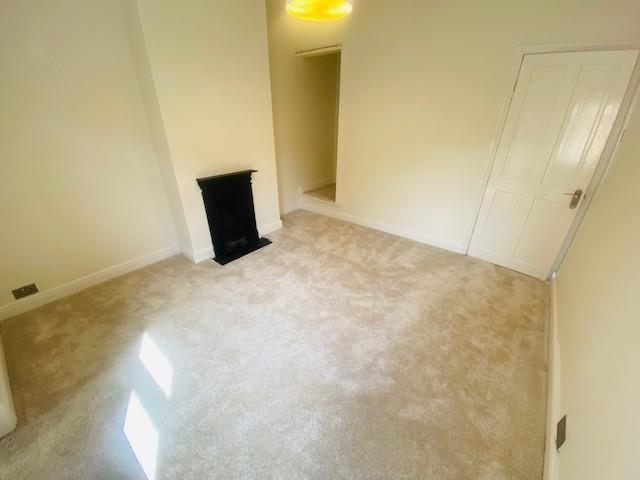 2 bedroom end of terrace house to rent
