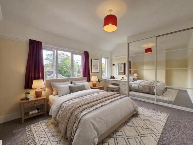 2 bedroom end of terrace house to rent
