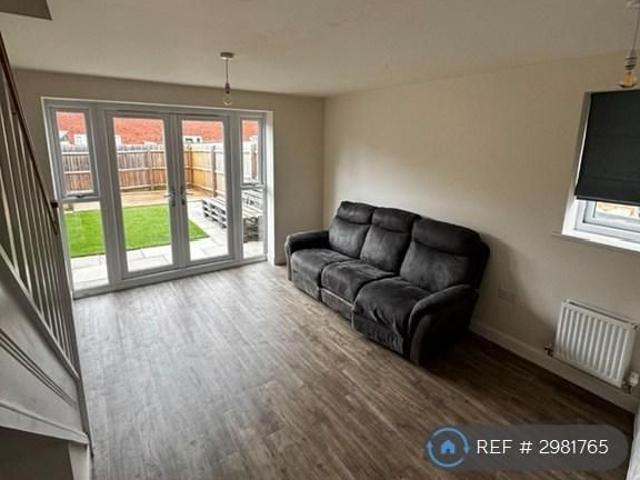 2 bedroom end of terrace house to rent