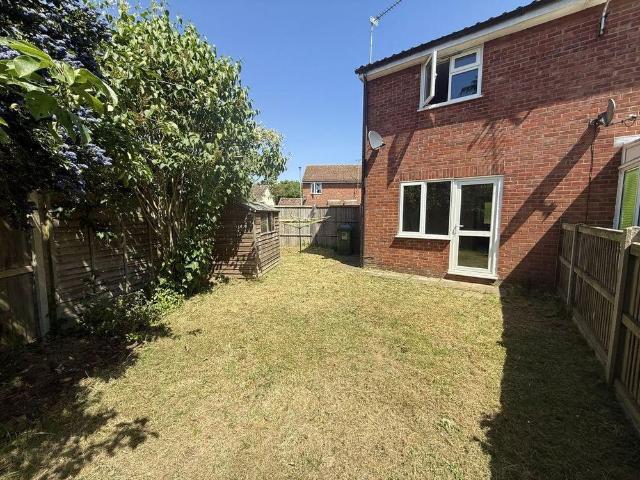 2 bedroom end of terrace house to rent