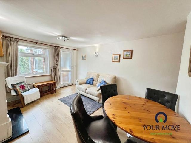 2 bedroom end of terrace house to rent