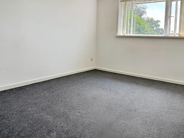 2 bedroom end of terrace house to rent