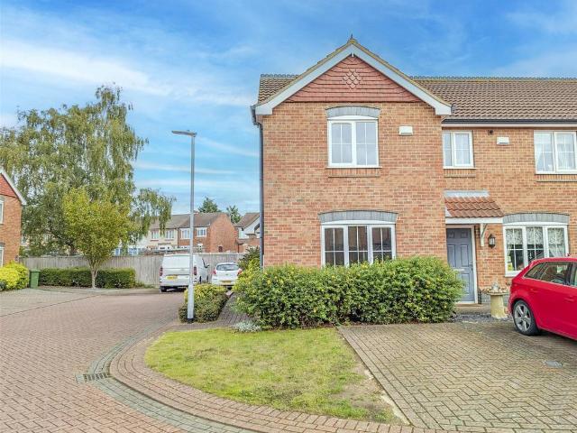 2 bedroom end of terrace house to rent