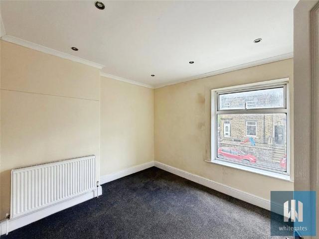 2 bedroom end of terrace house to rent