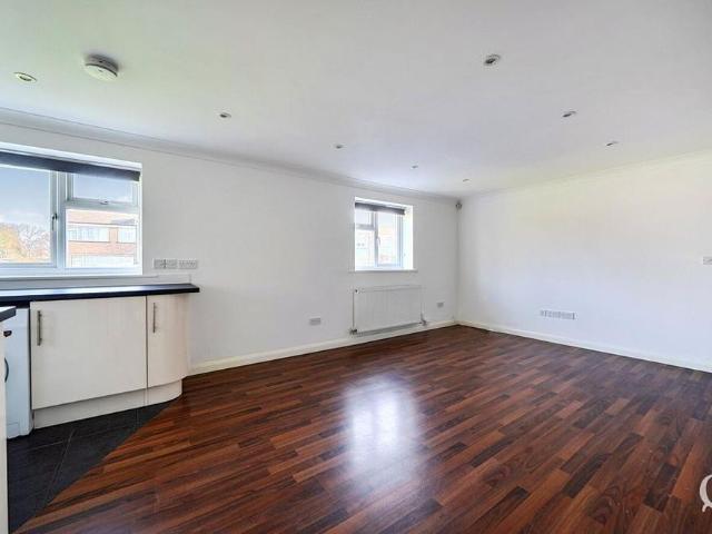 2 bedroom end of terrace house to rent