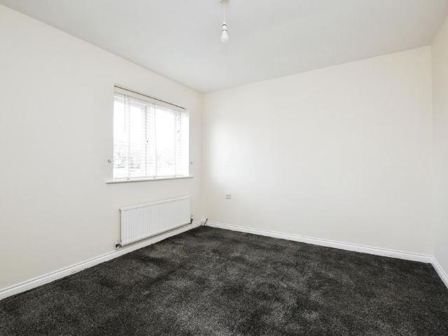 2 bedroom end of terrace house to rent