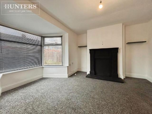 2 bedroom end of terrace house to rent