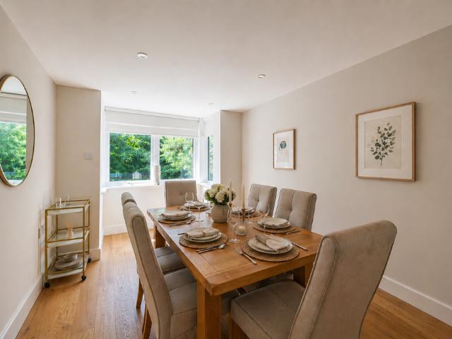 2 bedroom end of terrace house to rent
