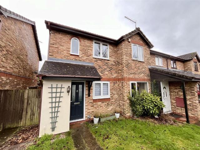 2 bedroom end of terrace house to rent