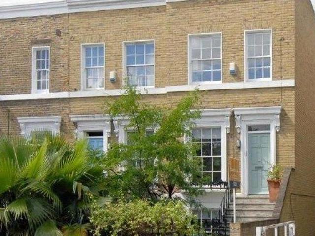 2 bedroom end of terrace house to rent