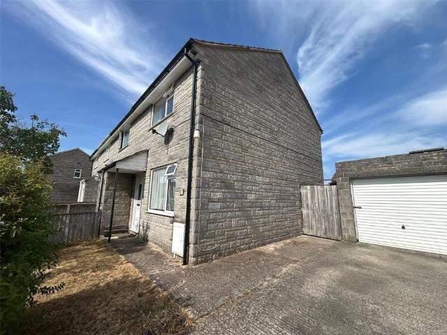 2 bedroom end of terrace house to rent
