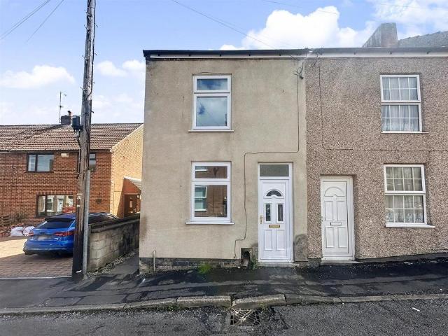 2 bedroom end of terrace house to rent