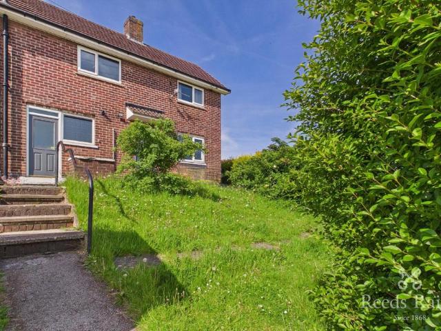 2 bedroom end of terrace house to rent