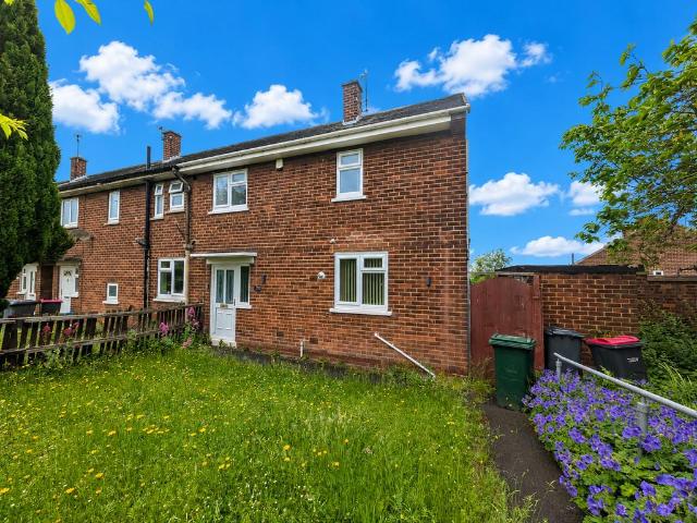 2 bedroom end of terrace house to rent