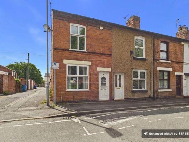 2 bedroom end of terrace house to rent
