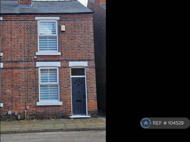 2 bedroom end of terrace house to rent