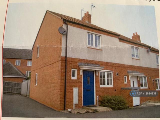 2 bedroom end of terrace house to rent