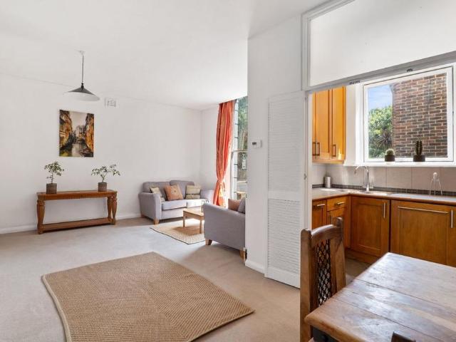 2 bedroom end of terrace house to rent