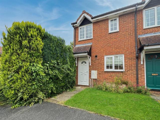2 bedroom end of terrace house to rent