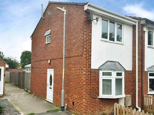 2 bedroom end of terrace house to rent