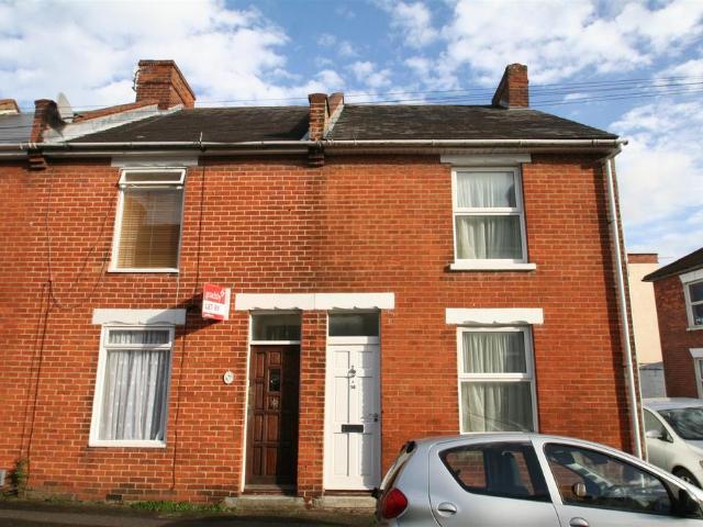 2 bedroom end of terrace house to rent