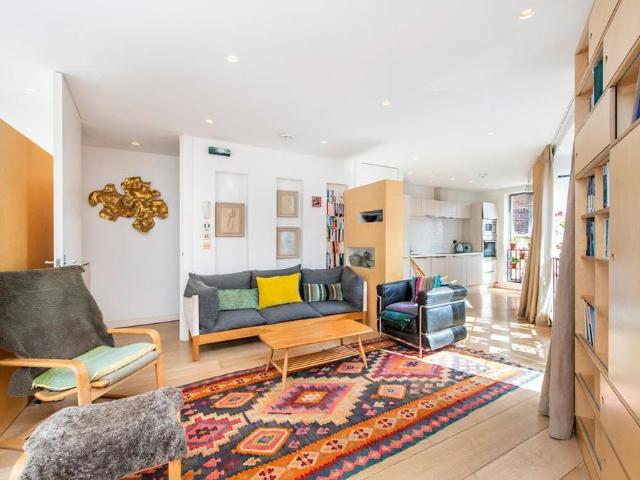 2 bedroom end of terrace house to rent