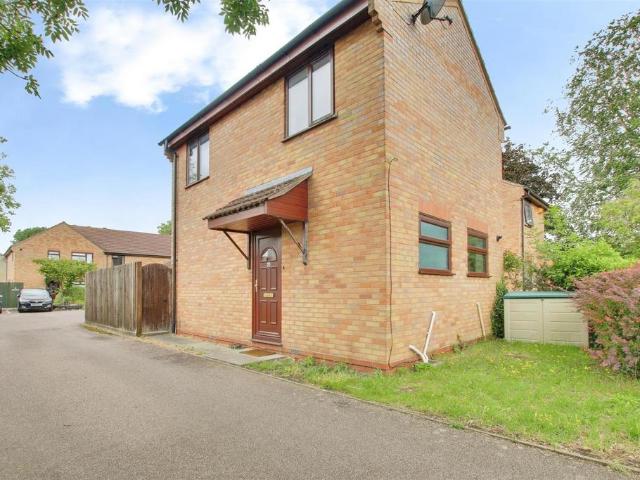 2 bedroom end of terrace house to rent