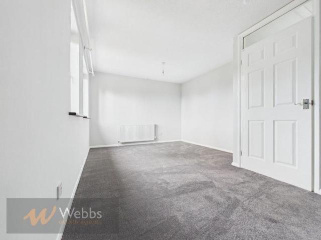 2 bedroom end of terrace house to rent