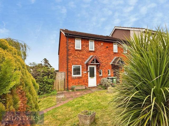 2 bedroom end of terrace house to rent