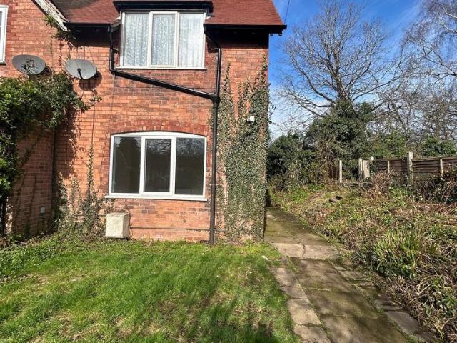2 bedroom end of terrace house to rent