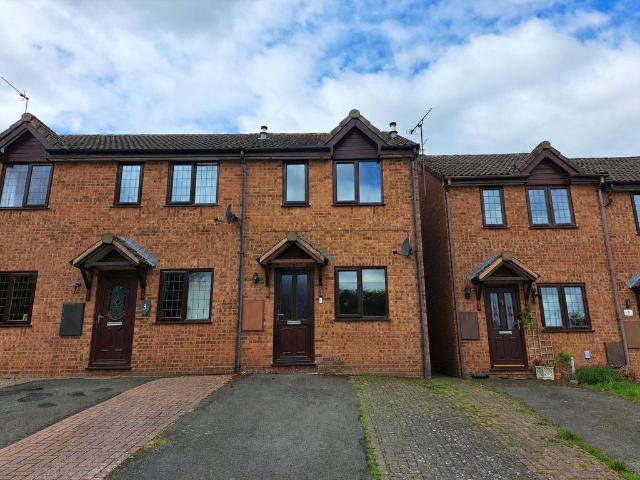 2 bedroom end of terrace house to rent