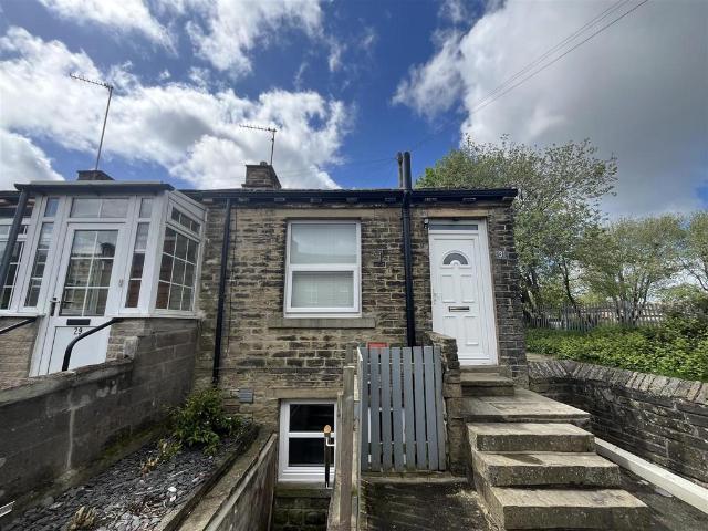 2 bedroom end of terrace house to rent